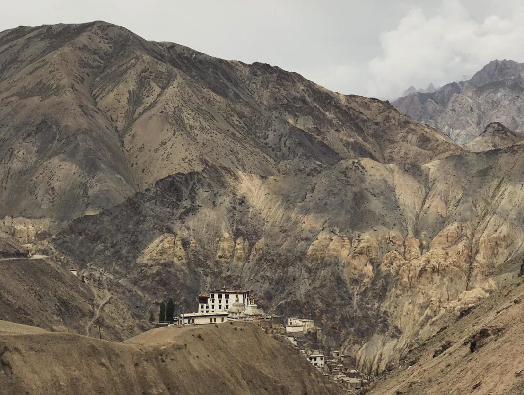 KARGIL - YOUR PERFECT TRAVEL GUIDE - | TheTravelShots