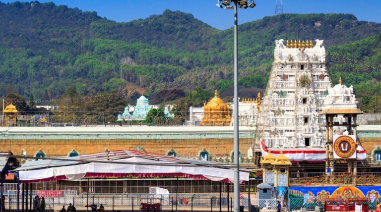 Sri Venkateswara Temple, Tirupati - | TheTravelShots