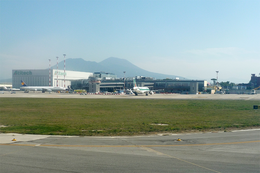 Naples International Airport: Facilities, Airlines, and Transportation ...