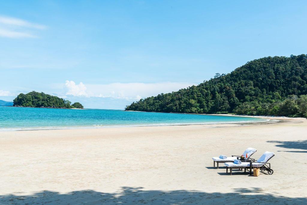 Tanjung Rhu: The Hidden Gem of Langkawi Island - | TheTravelShots