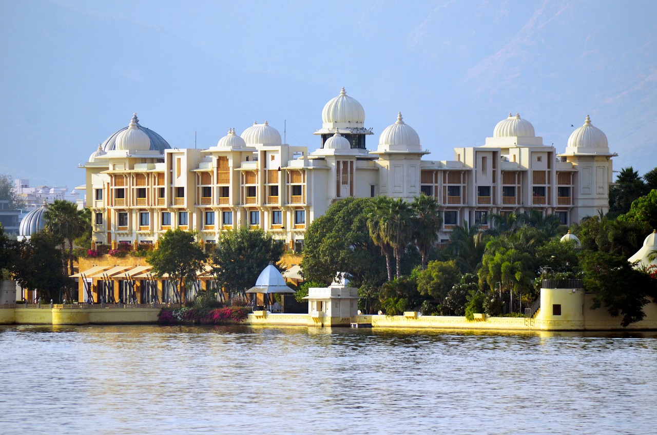 Luxury Travel in India: Experience the Best of India in Style ...