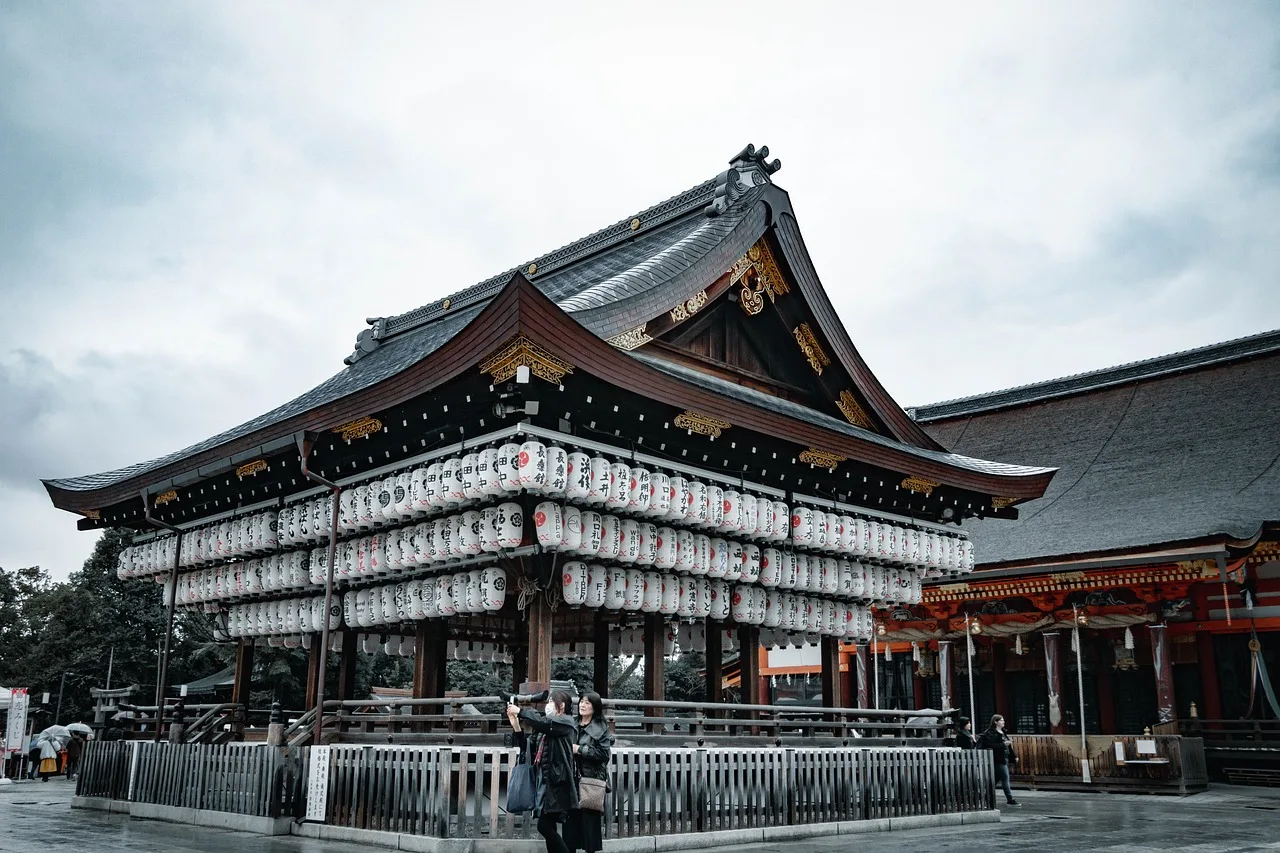 Gion District: Unveiling Kyoto's Cultural Gem - | TheTravelShots